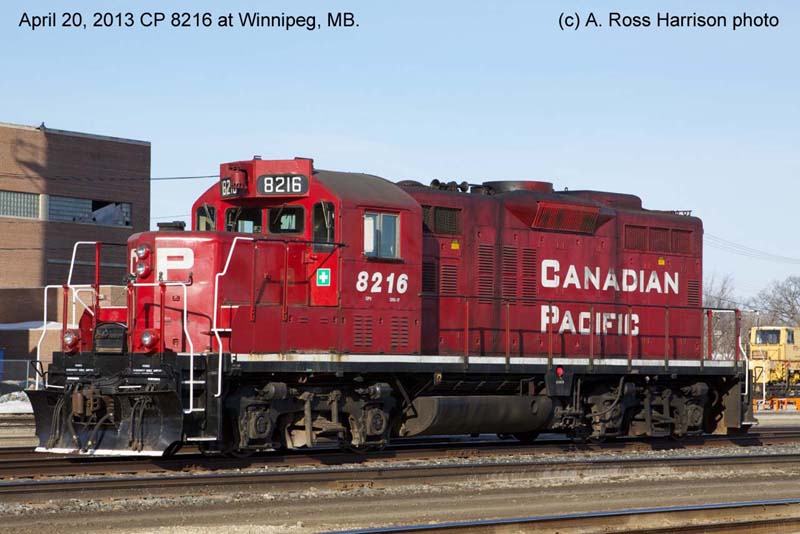 GP9u 8216